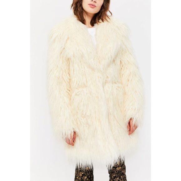 Urban Outfitters | Jackets & Coats | Nwt Uo Oversized Cream Shag Faux ...